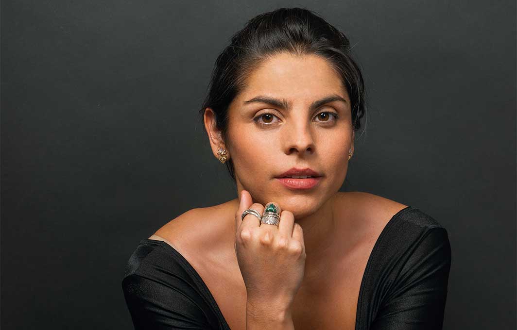 Emilia: La Poderosa Historia de una Mujer que Desafió al Sistema ...